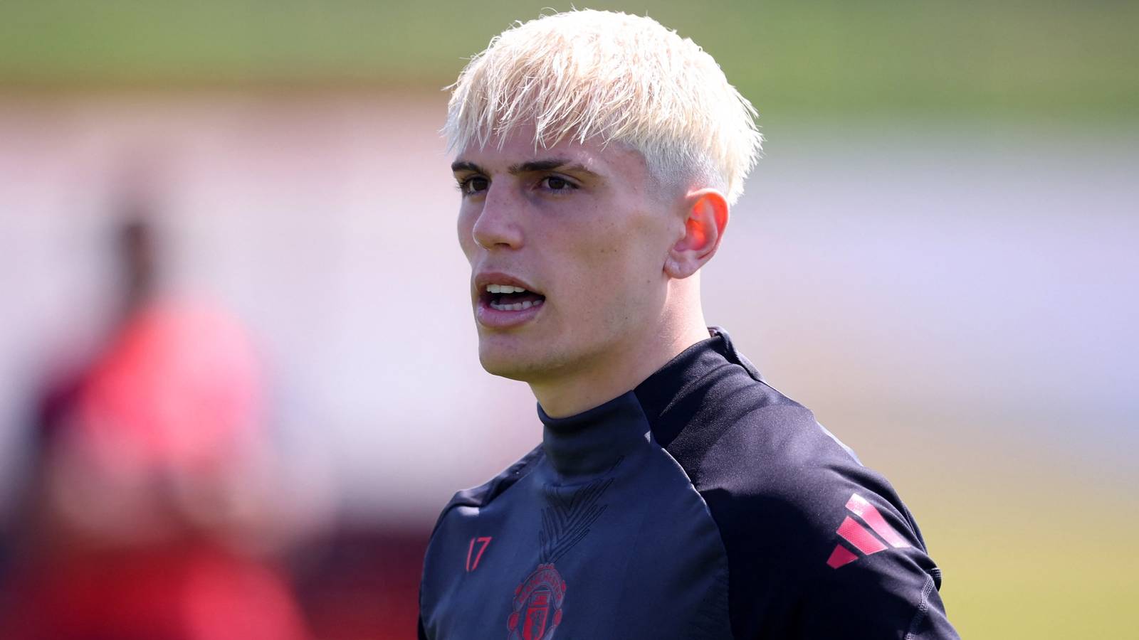 Better signing than Garnacho: Chelsea battling for "world-class" £26m titan