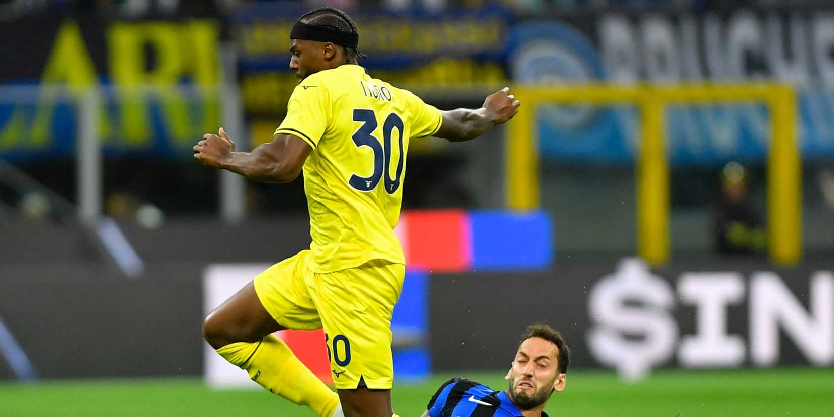 49ers now taking concrete steps in move to sign 18 y/o defender for Leeds