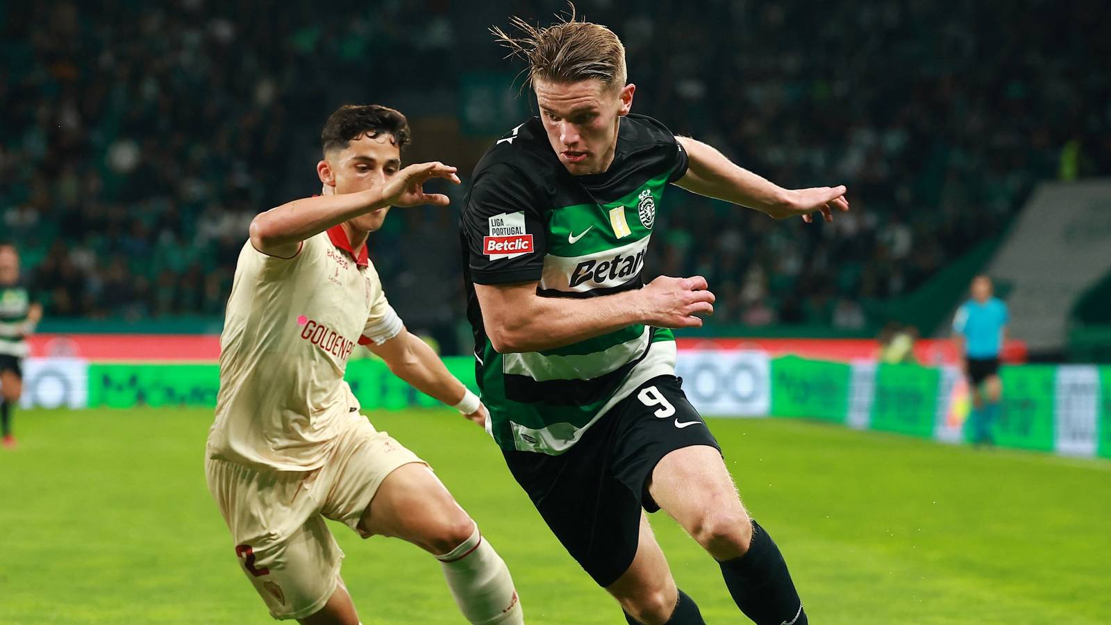 Arsenal willing to make £77m bid for "superstar" forward alongside Gyokeres