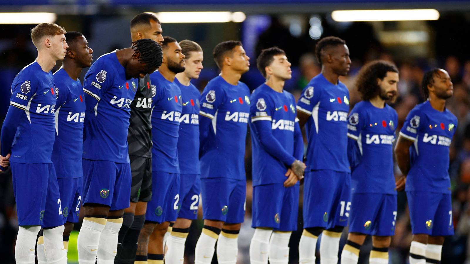 Tottenham favourites to sign £44m ex-Chelsea captain who can play as a 10