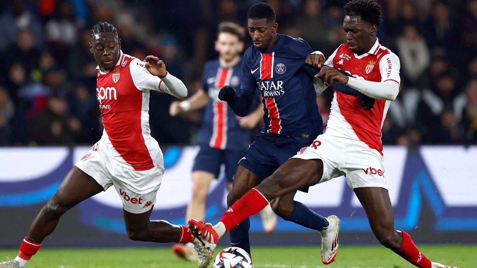Nottingham Forest now table higher bid than West Ham for "elegant" £15m CM