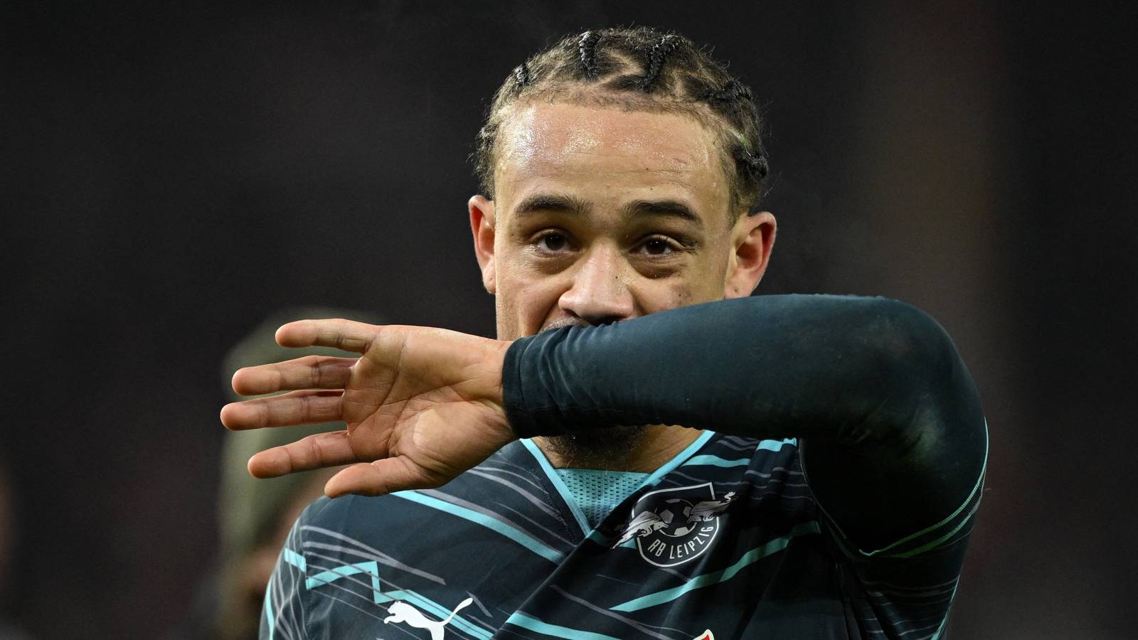 Better than Simons: Chelsea tempted to make late move to sign £80m star