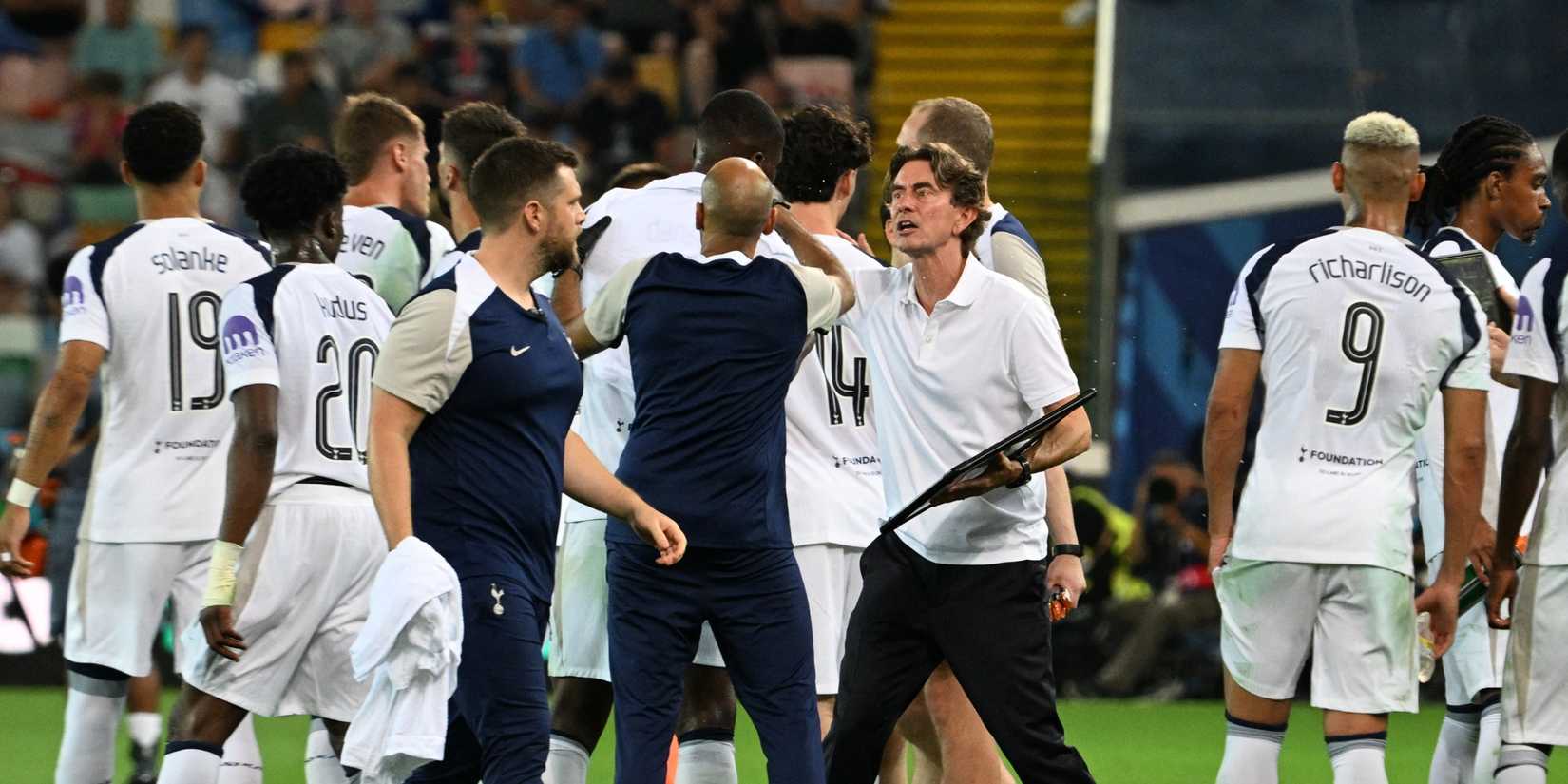 Not just Tel: Spurs dud who's like a "pub player" is finished under Frank