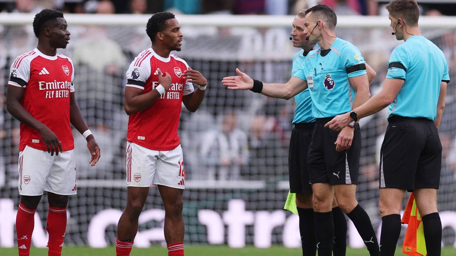 Ex-PGMOL chief "simply astounded" by VAR error in Newcastle v Arsenal