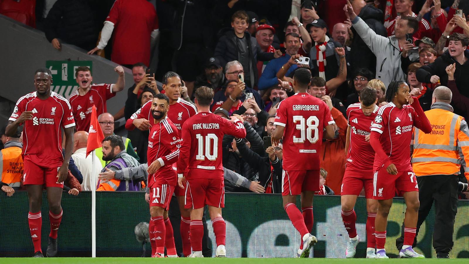National team manager defends Liverpool star as key fact exposes real ...