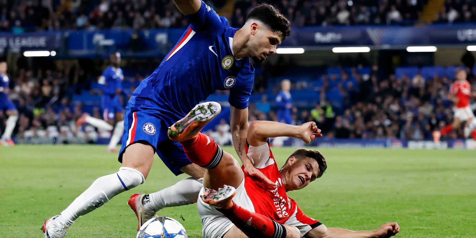 Outclassed by Neto: 4/10 Chelsea dud who completed 8 passes must be dropped