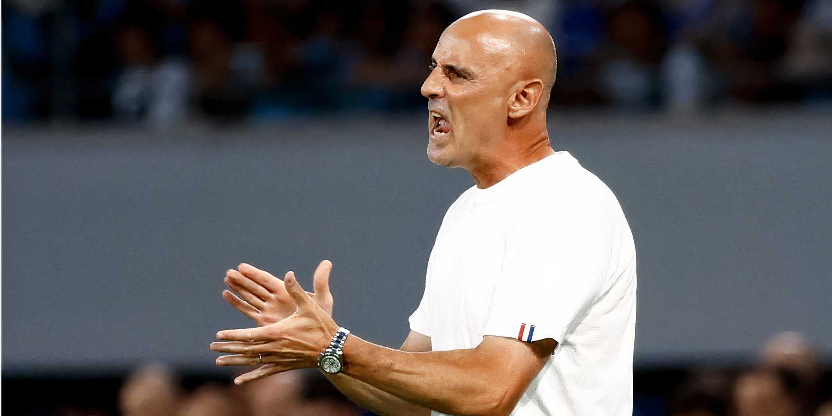 Rangers could sack Rohl to hire serial winner who's "similar to ...