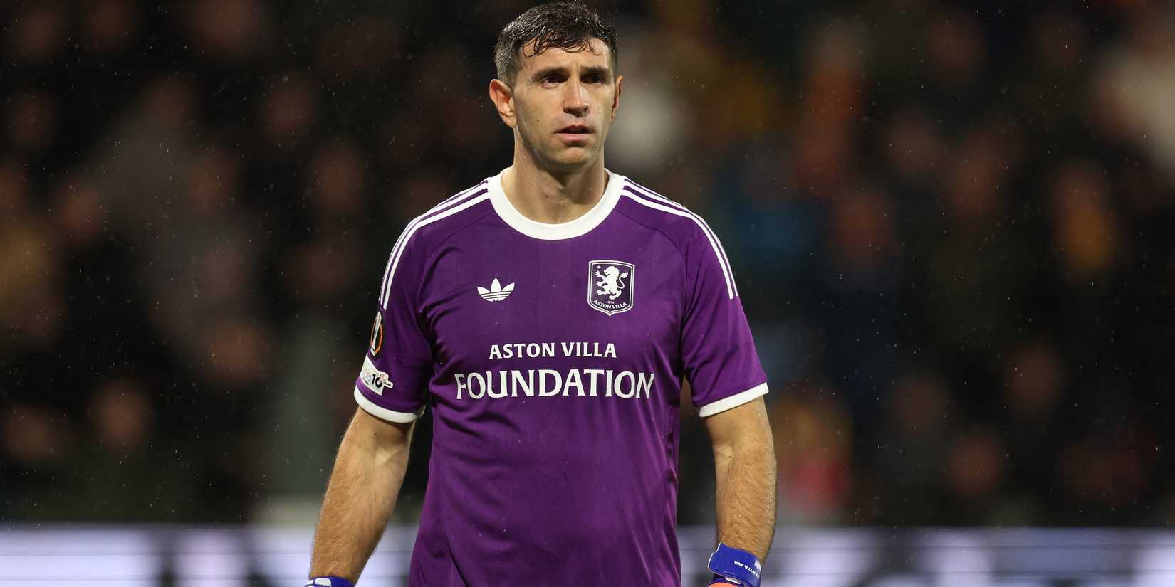 Aston Villa join race for Martinez replacement with five clean sheets ...
