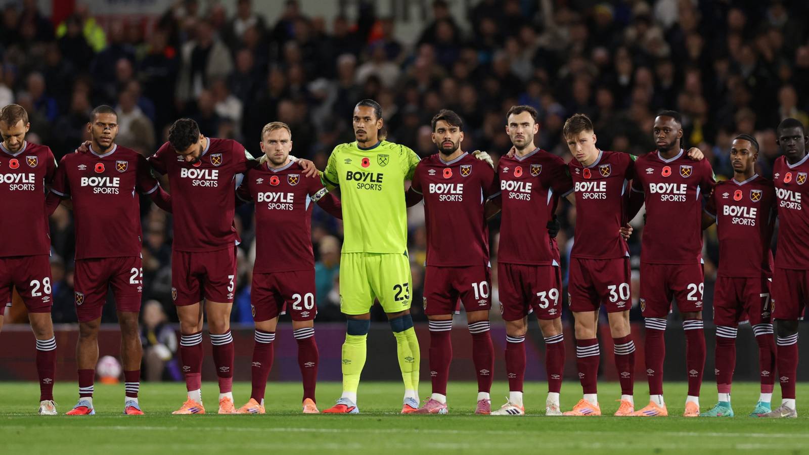 Sporting CP open talks to sign West Ham forward Luis Guilherme