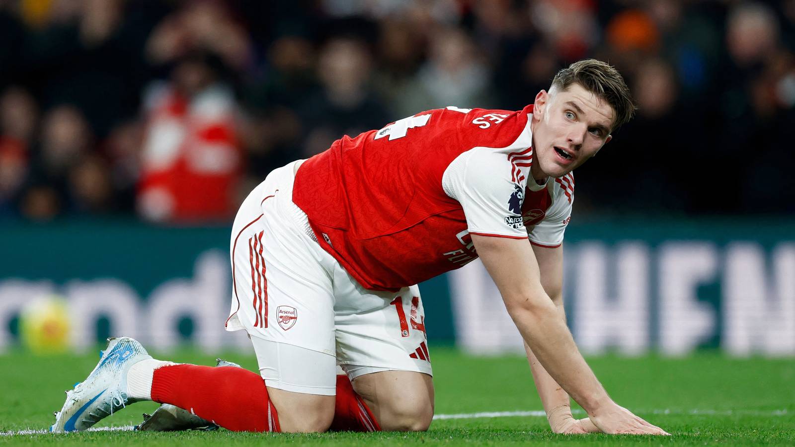 Arteta has a "Bergkamp kind of player" who can end Gyokeres' Arsenal career