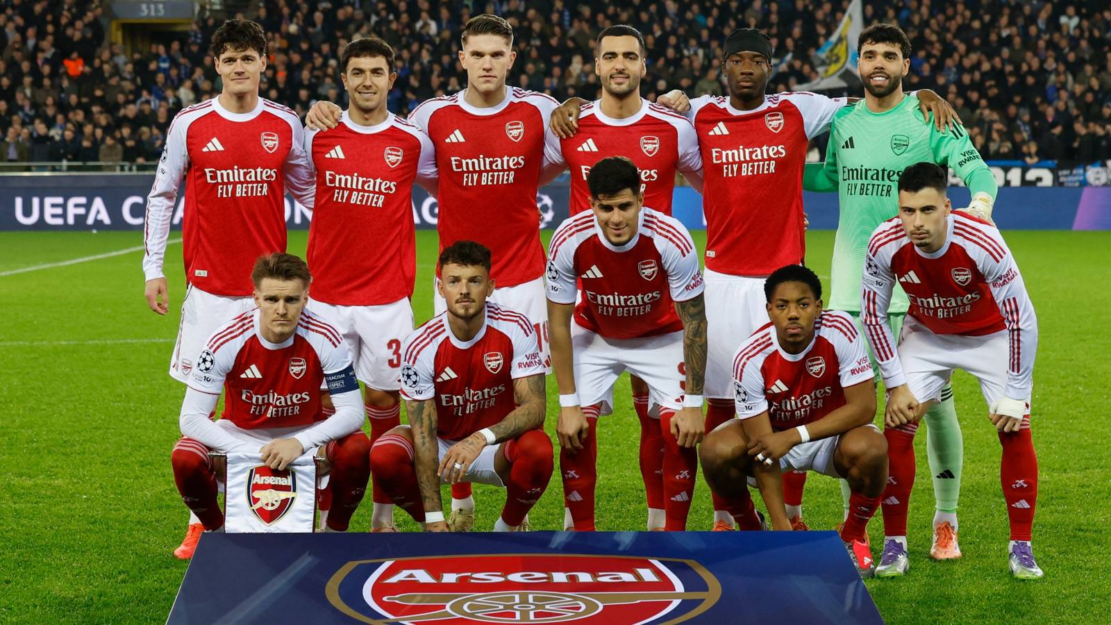 Arsenal hold preliminary talks with league's most valuable player after ...