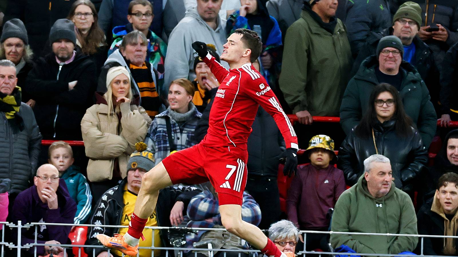 Saved by Wirtz: Slot must finally sell Liverpool flop who lost 100% duels