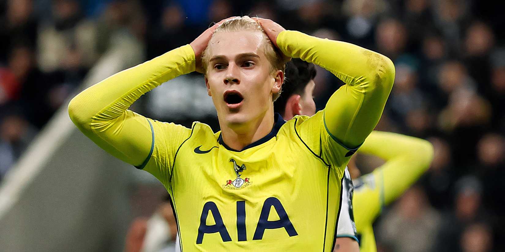 Liverpool submit £53m offer for Lucas Bergvall with talks now progressing