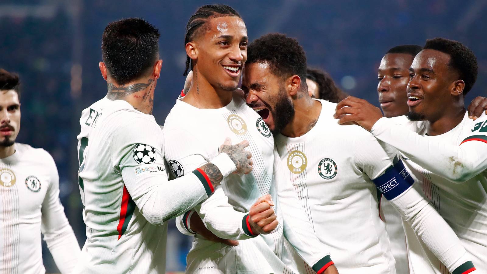 Fewer touches than Sanchez & 70% duels lost: Chelsea flop must be dropped