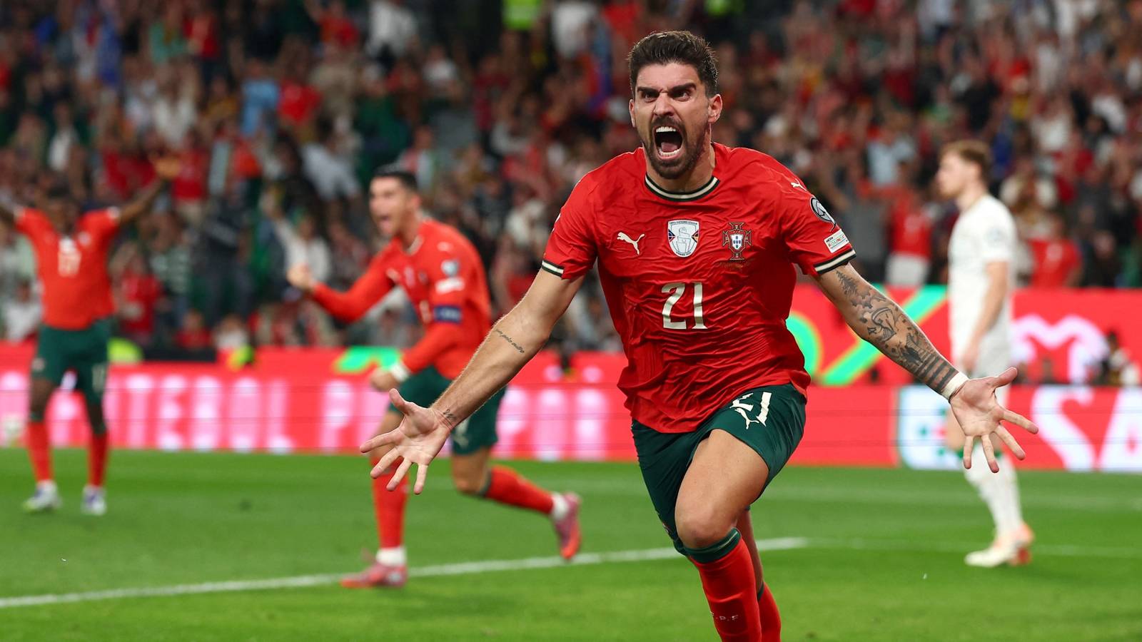 Newcastle open talks to sign Ruben Neves despite £15m-a-year salary