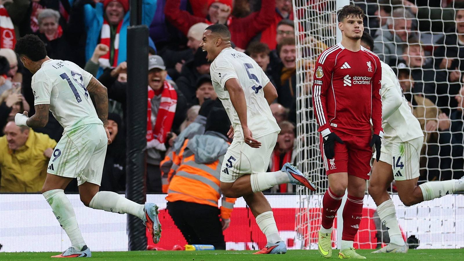 Nottingham Forest now keen on £117k-a-week UCL defender who may replace ...