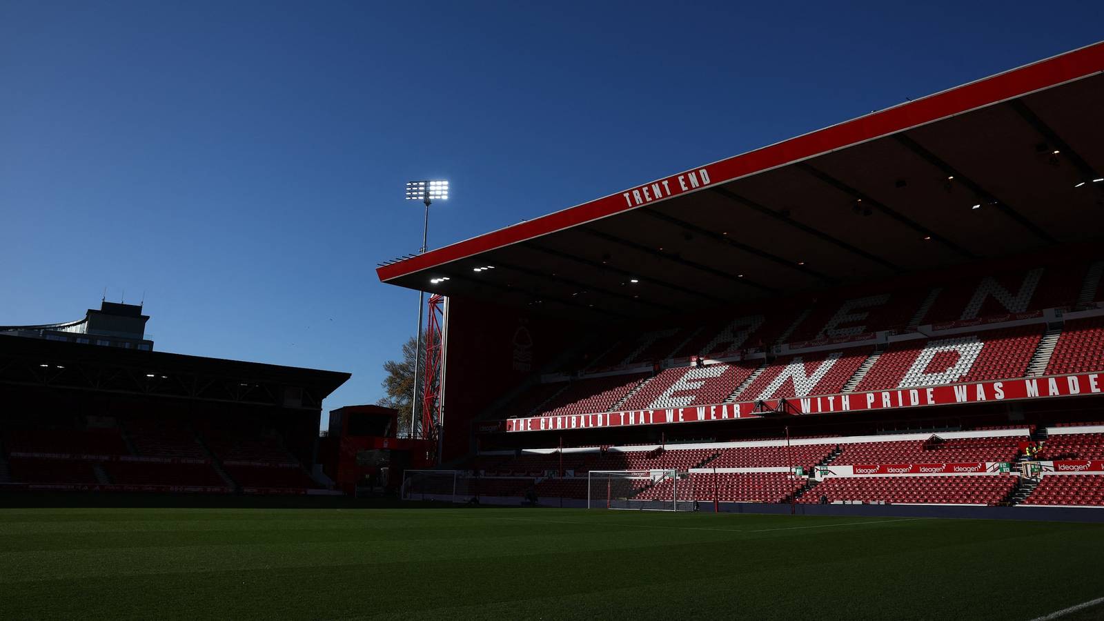 "Fantastic" £40k-a-week Nottingham Forest ace now set to leave within weeks