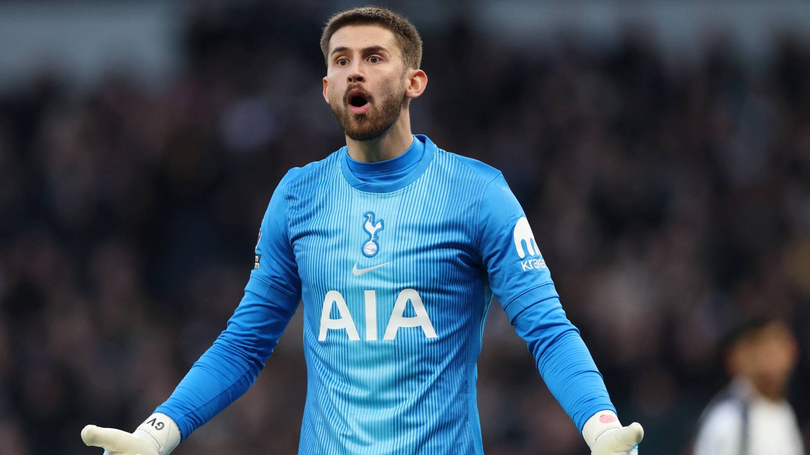 Fewer touches than Vicario: Spurs must finally ditch Frank's worst signing