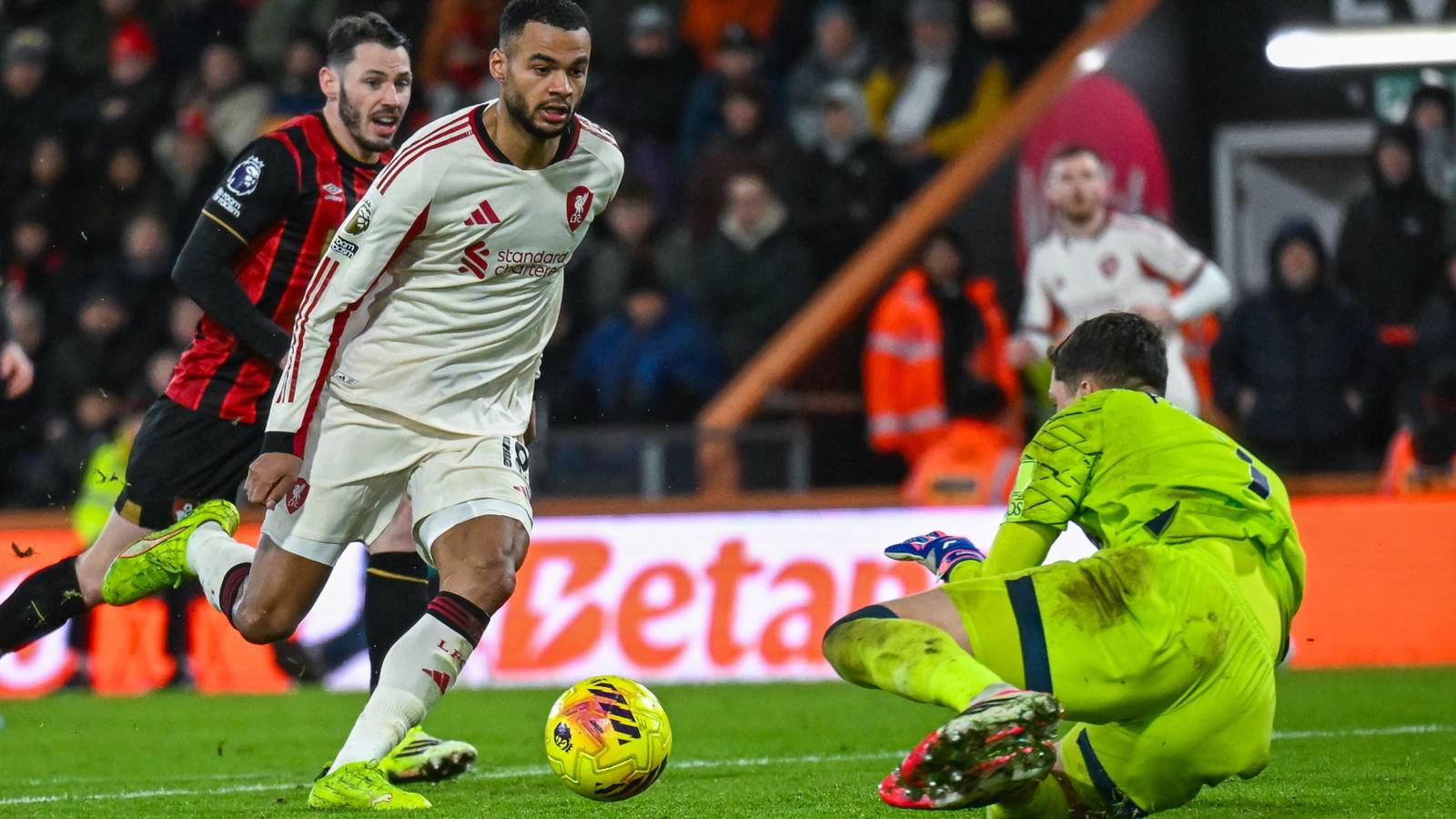 Slot must bin Liverpool star who was even worse than Gakpo vs Bournemouth