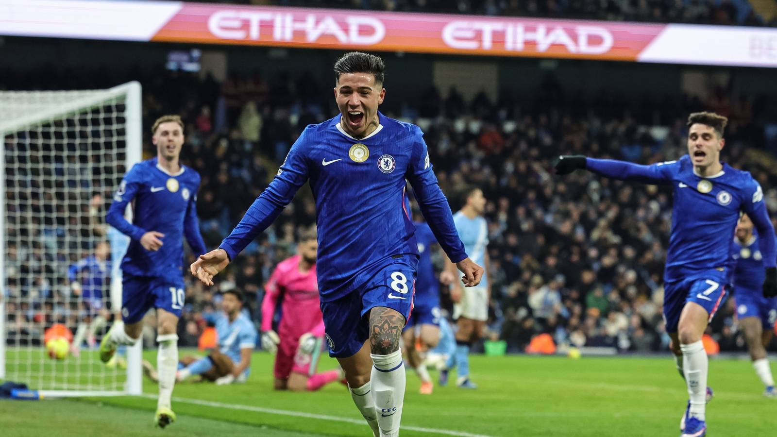 He's better than Enzo Fernandez: Chelsea hold talks to sign £100m ...