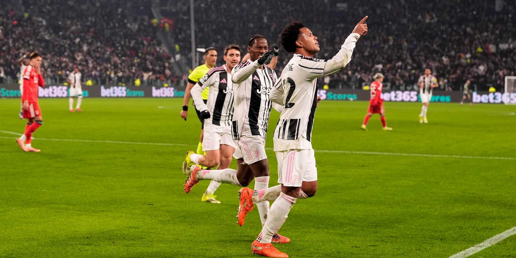 Aston Villa now ready to move for Weston McKennie alongside Tammy Abraham