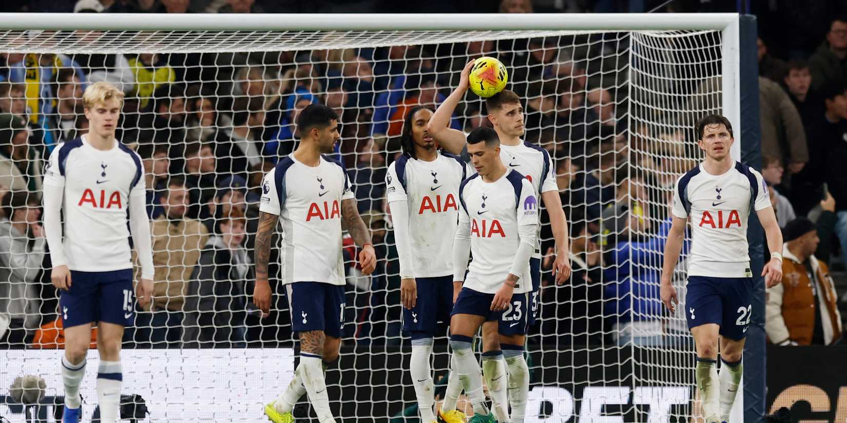 Bad news for Simons: Spurs gearing up serious move to sign £52m midfielder