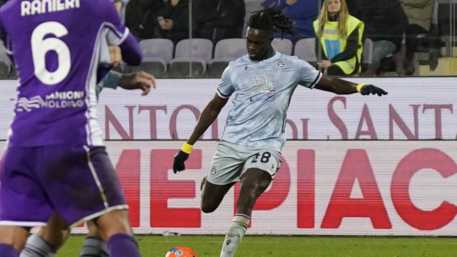 Crystal Palace join race for Oumar Solet after update on Marc Guehi's ...