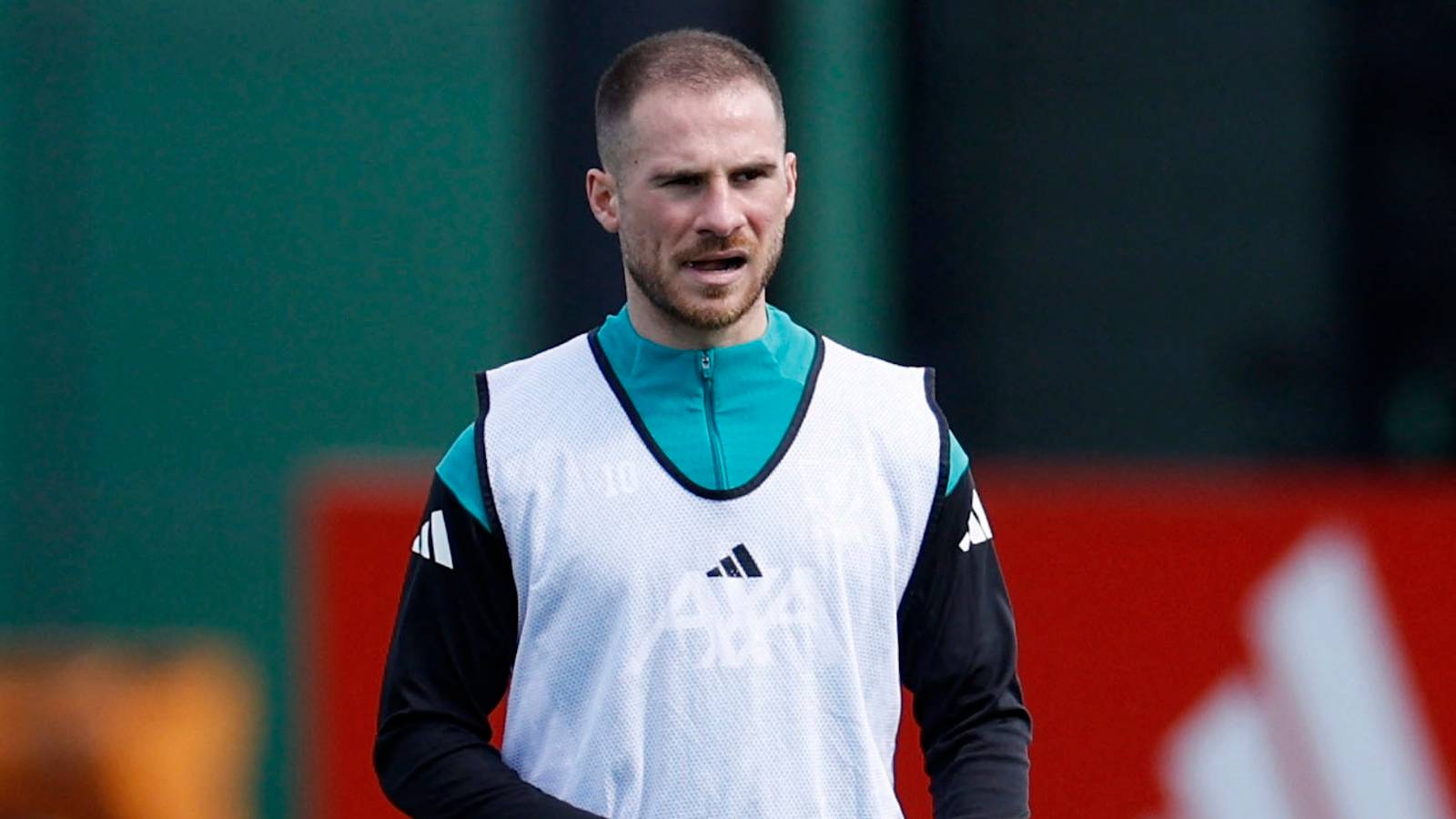 Liverpool now working to sign £209k-a-week Champions League star in Mac ...