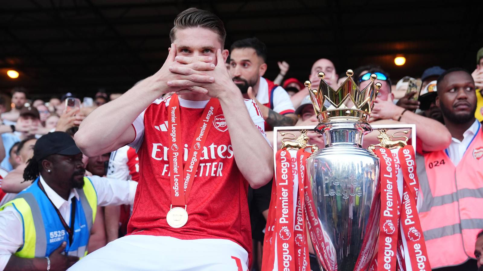 He's the best of Havertz & Gyokeres: Arsenal launch move to sign £100m star