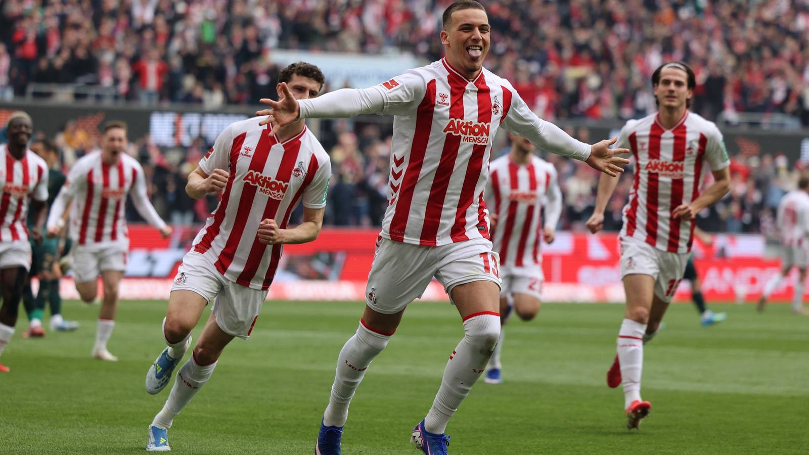Leeds storm into race to sign 13-goal winger who'd smash their transfer ...
